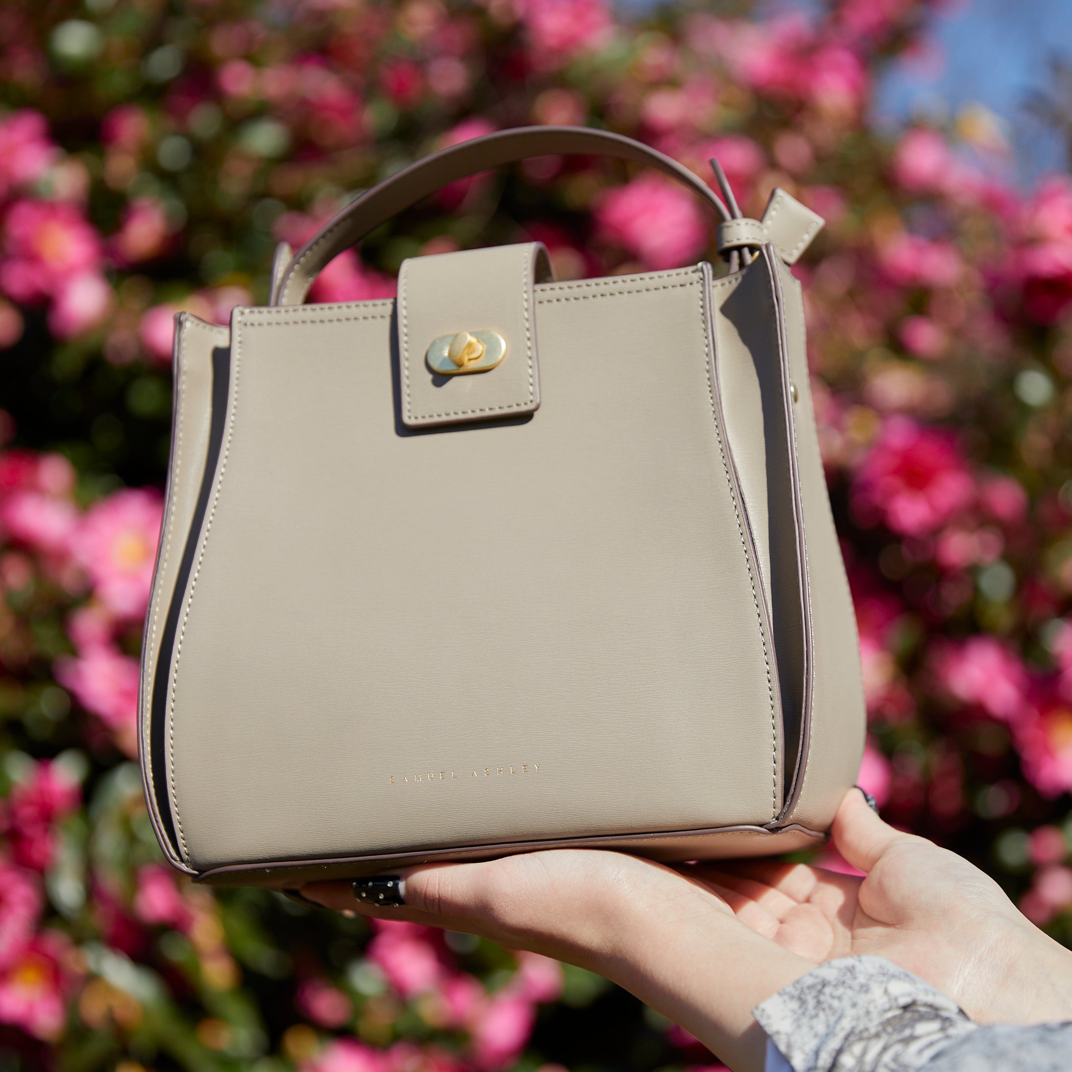 Athena-Taupe – Samuel Ashley Japan